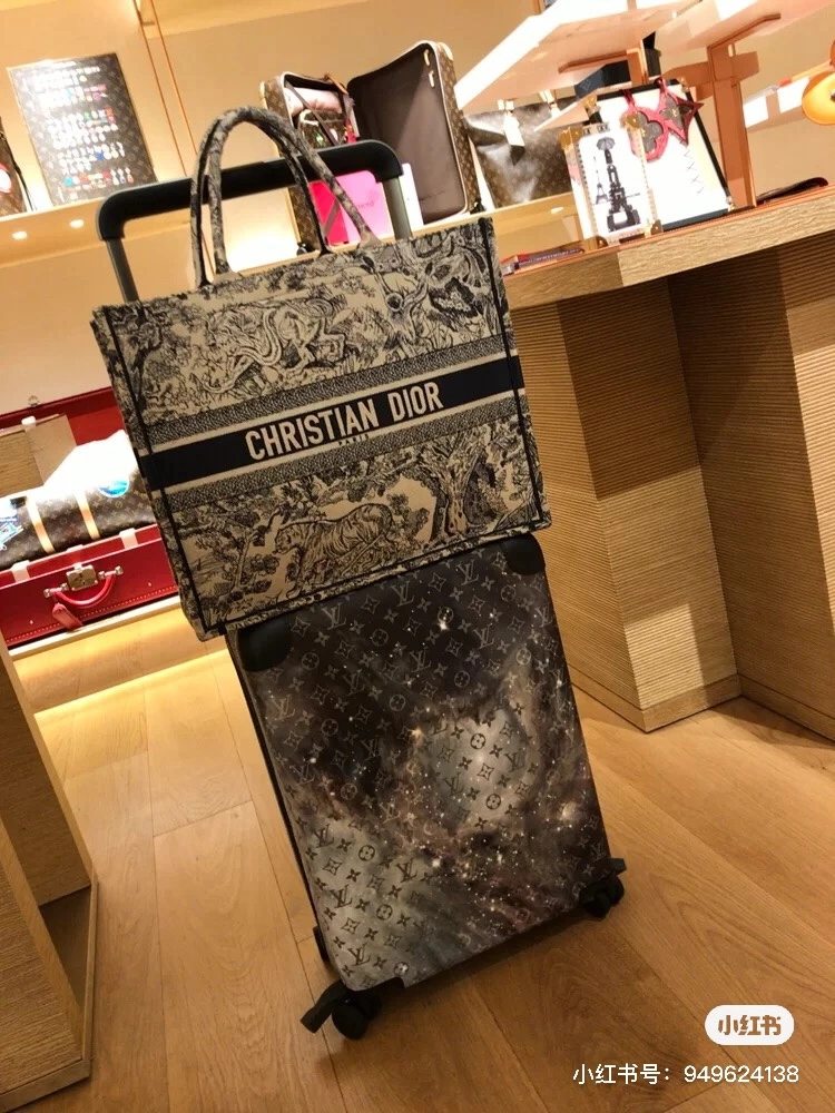 Reasonably priced Louis Vuitton Suitcase