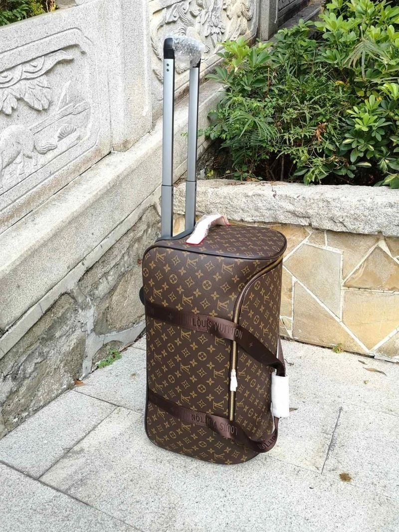 Mirror quality Louis Vuitton Suitcase