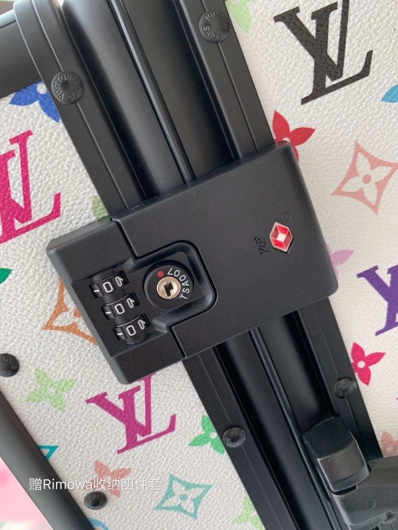 High accuracy Louis Vuitton Suitcase