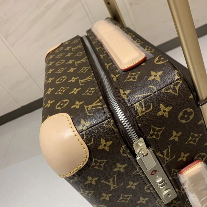 Accurate model Louis Vuitton Suitcase