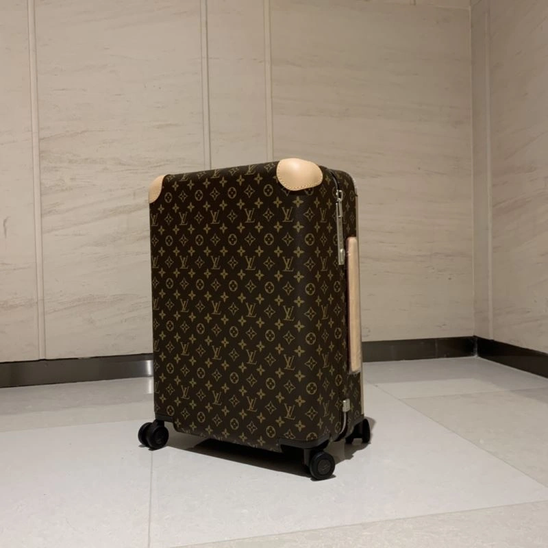 Accurate model Louis Vuitton Suitcase