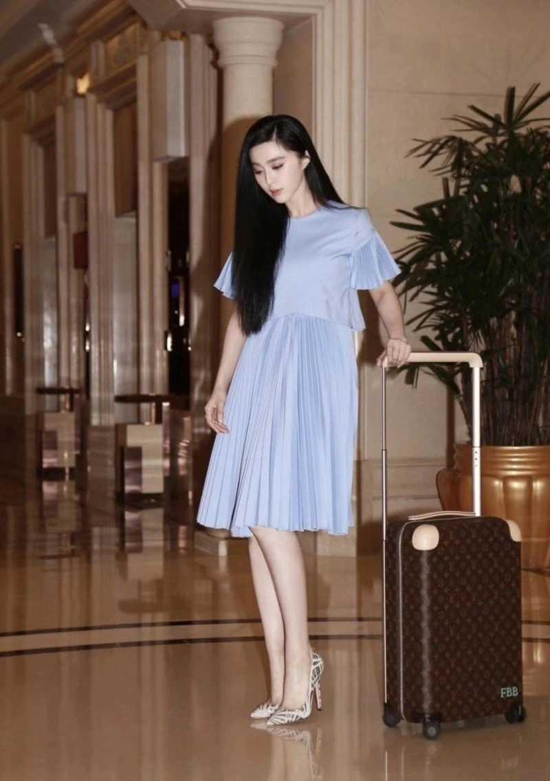 Discounted Louis Vuitton Suitcase