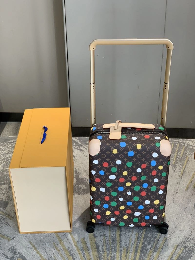 High fidelity Louis Vuitton Suitcase