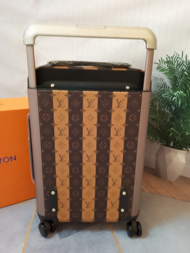 High fidelity Louis Vuitton Suitcase