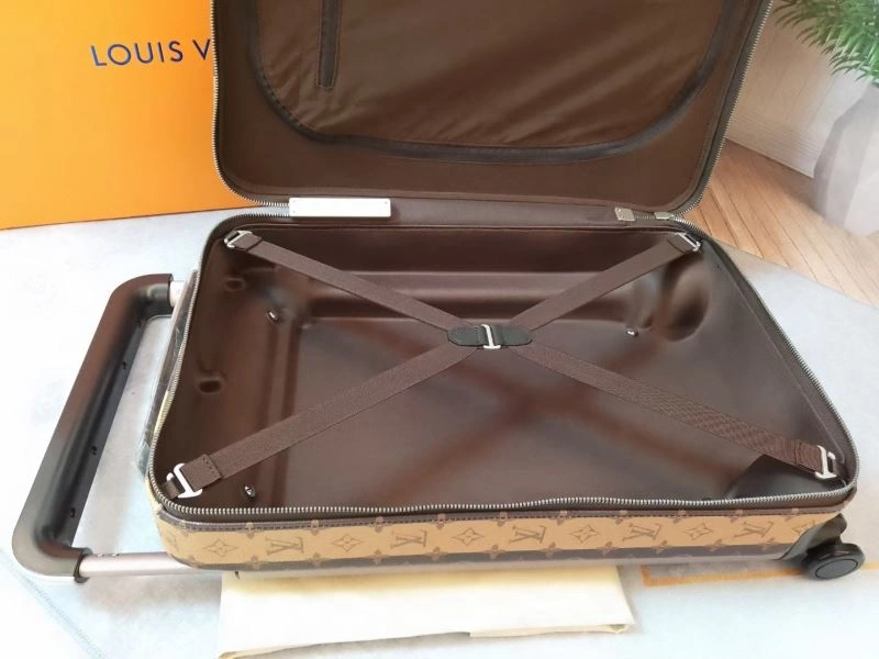 High fidelity Louis Vuitton Suitcase
