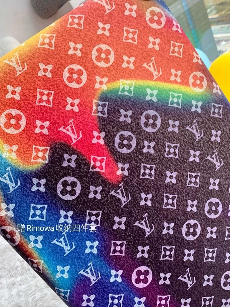 Cut-rate Louis Vuitton Suitcase