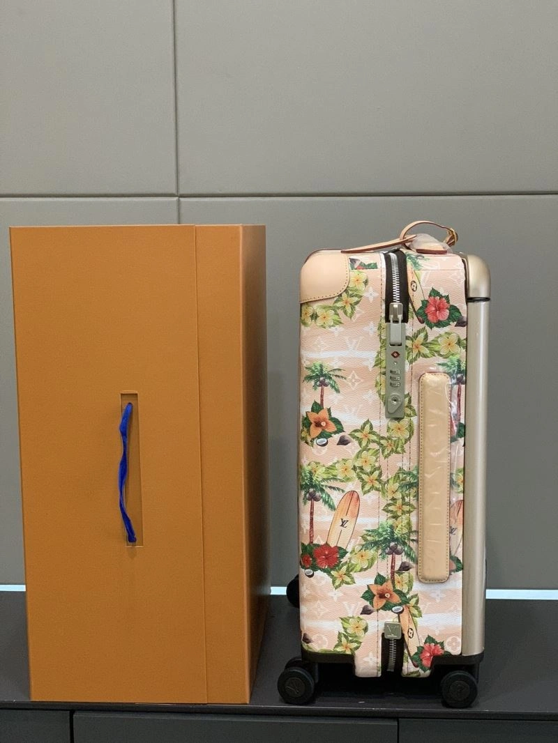 High fidelity Louis Vuitton Suitcase