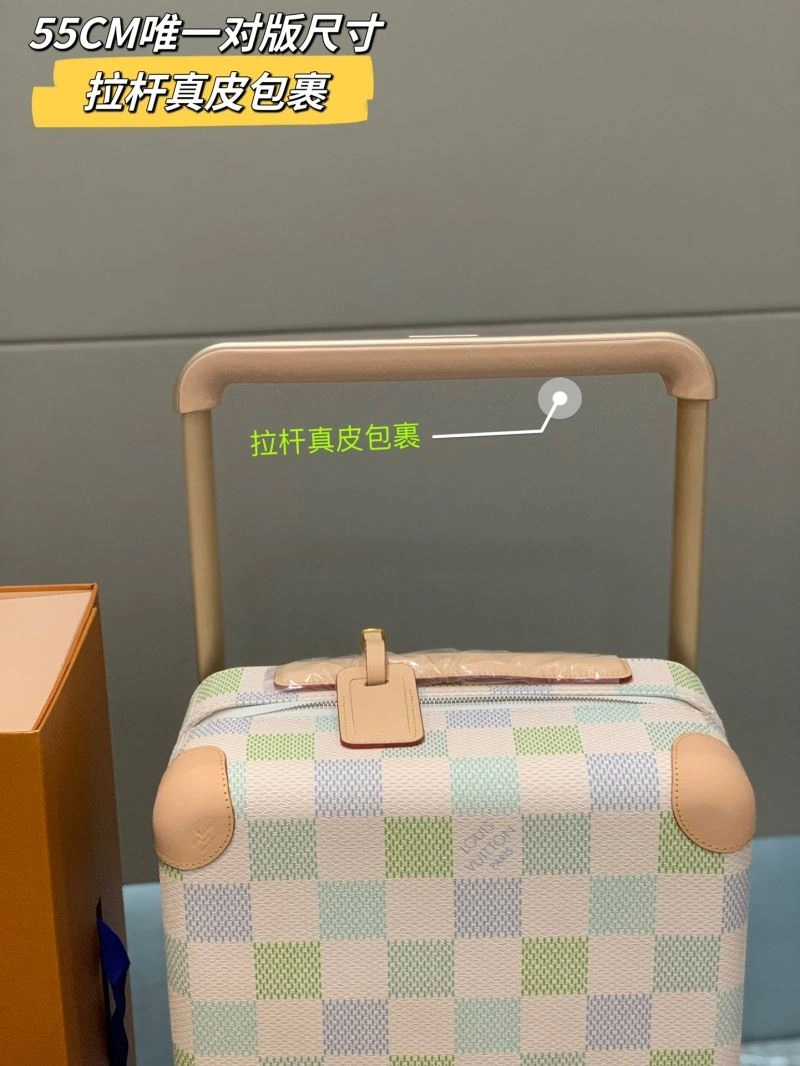 Top match Louis Vuitton Suitcase
