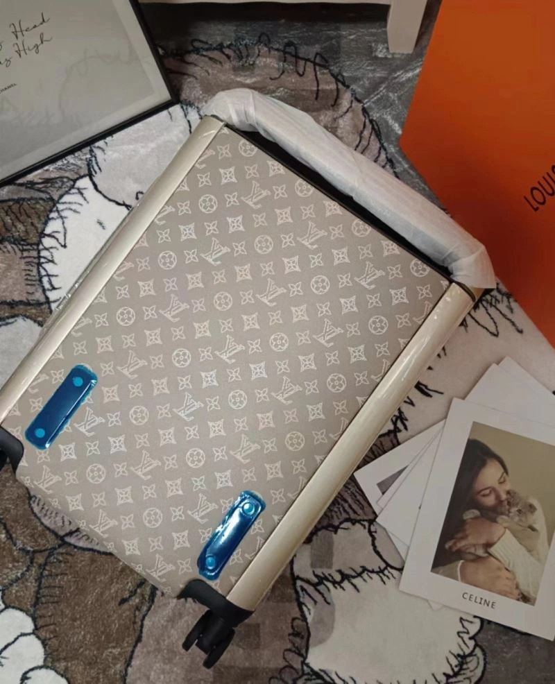 Low-cost Louis Vuitton Suitcase