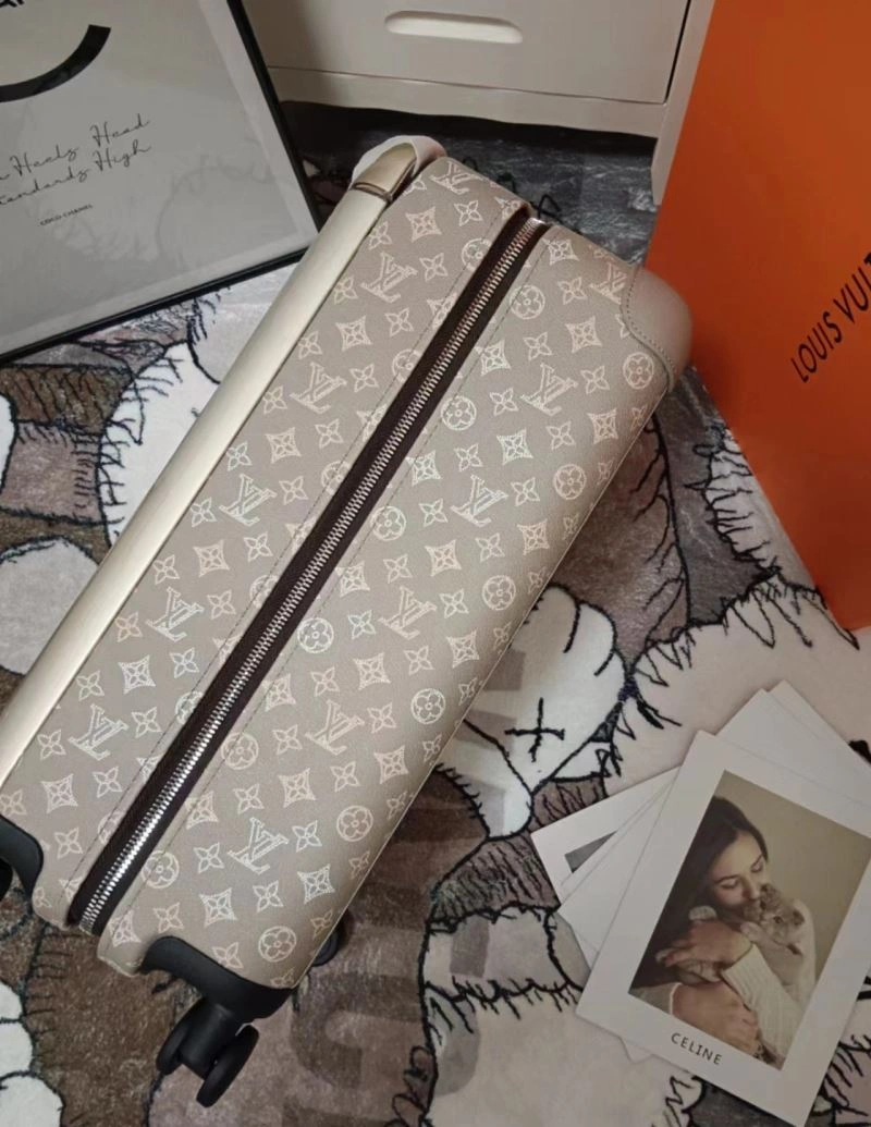 Low-cost Louis Vuitton Suitcase