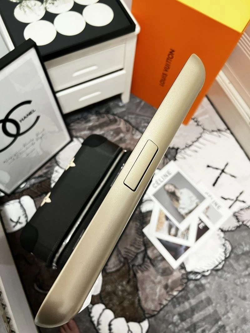 Top match Louis Vuitton Suitcase