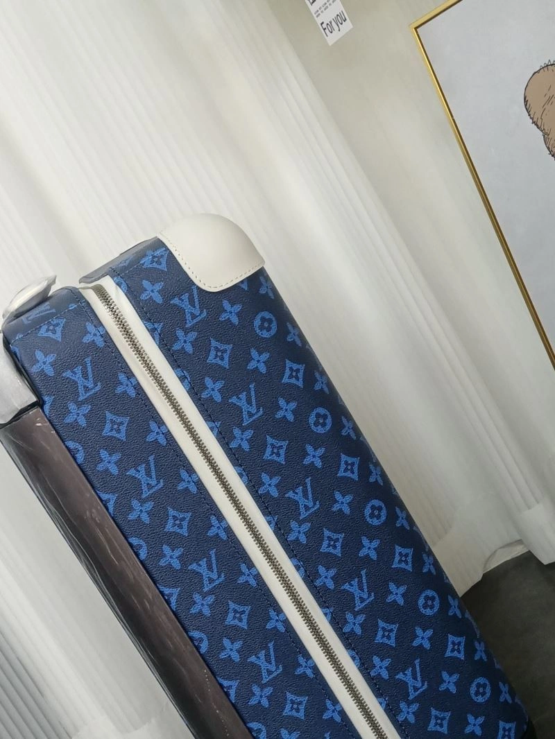 Accurate model Louis Vuitton Suitcase