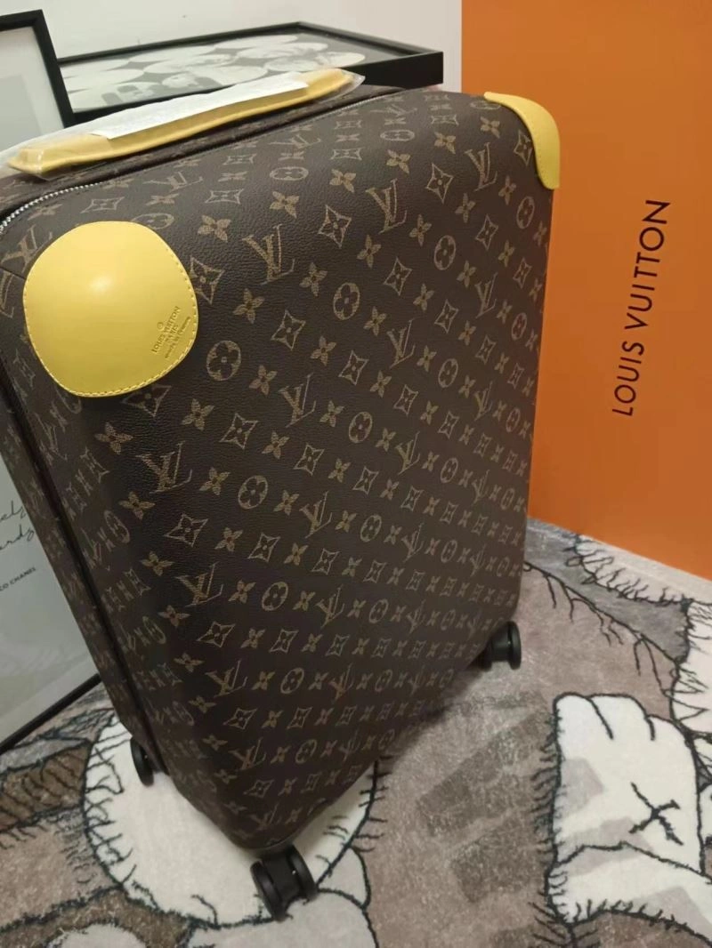 Accurate model Louis Vuitton Suitcase