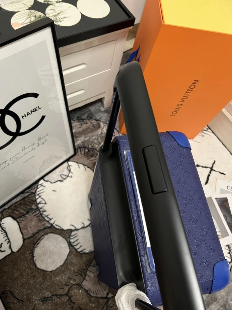 Inexpensive Louis Vuitton Suitcase