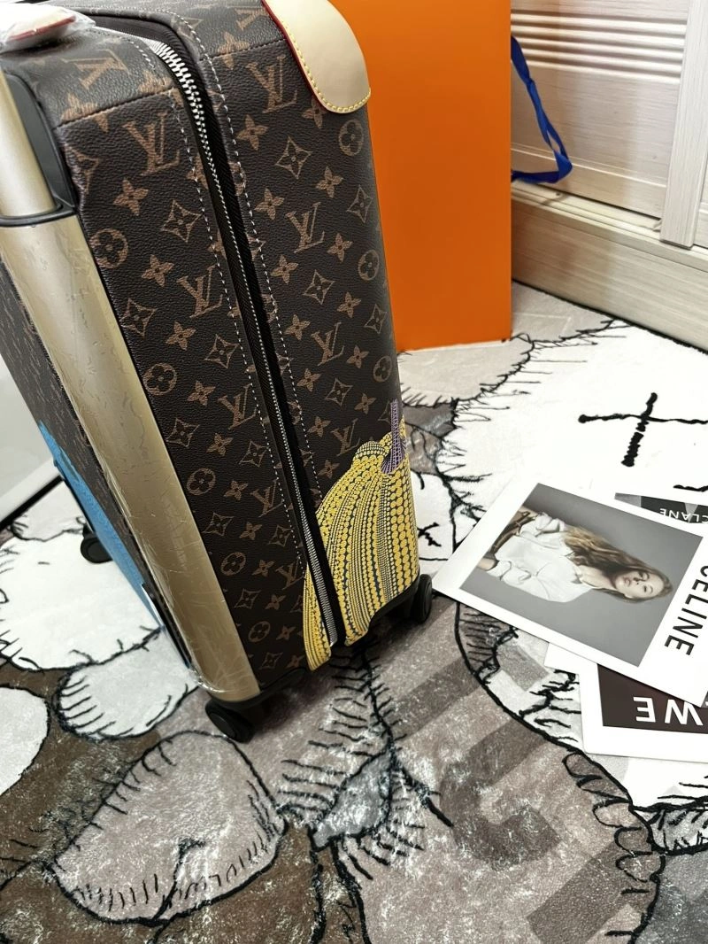 Top mirror Louis Vuitton Suitcase