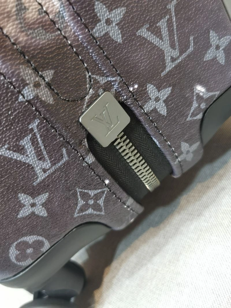 Top mirror Louis Vuitton Suitcase
