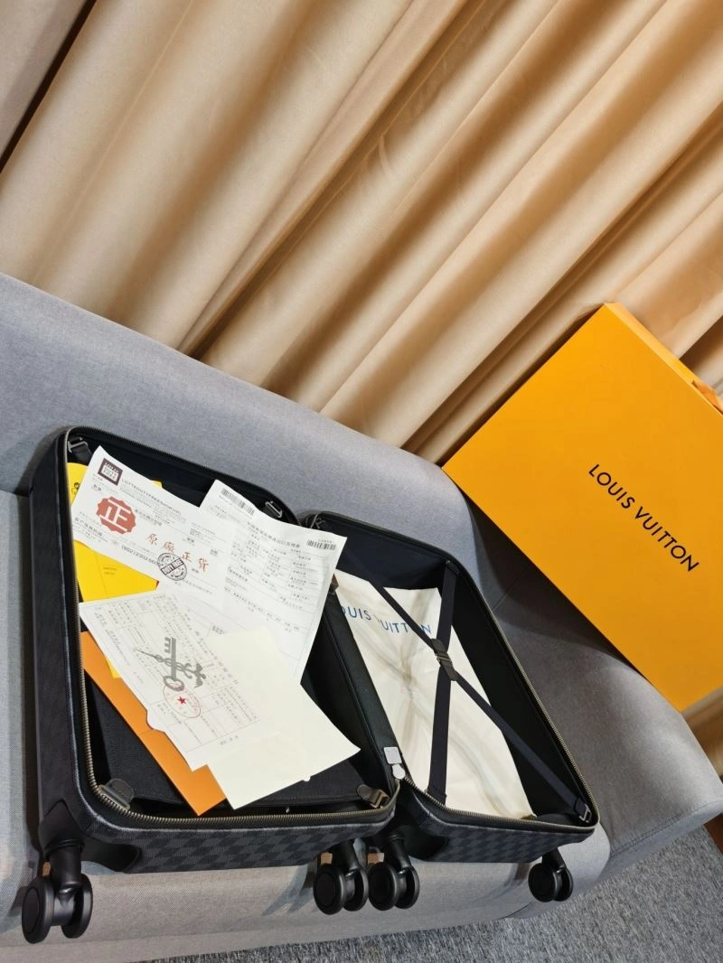 Bargain Louis Vuitton Suitcase