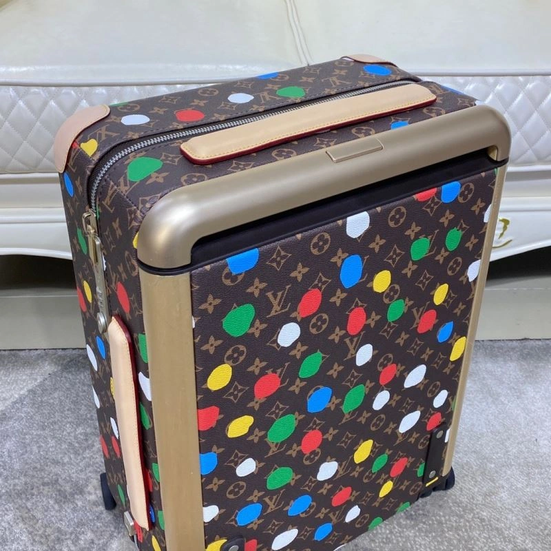 Top match Louis Vuitton Suitcase