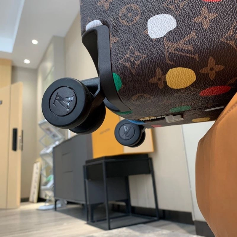Legit Louis Vuitton Suitcase