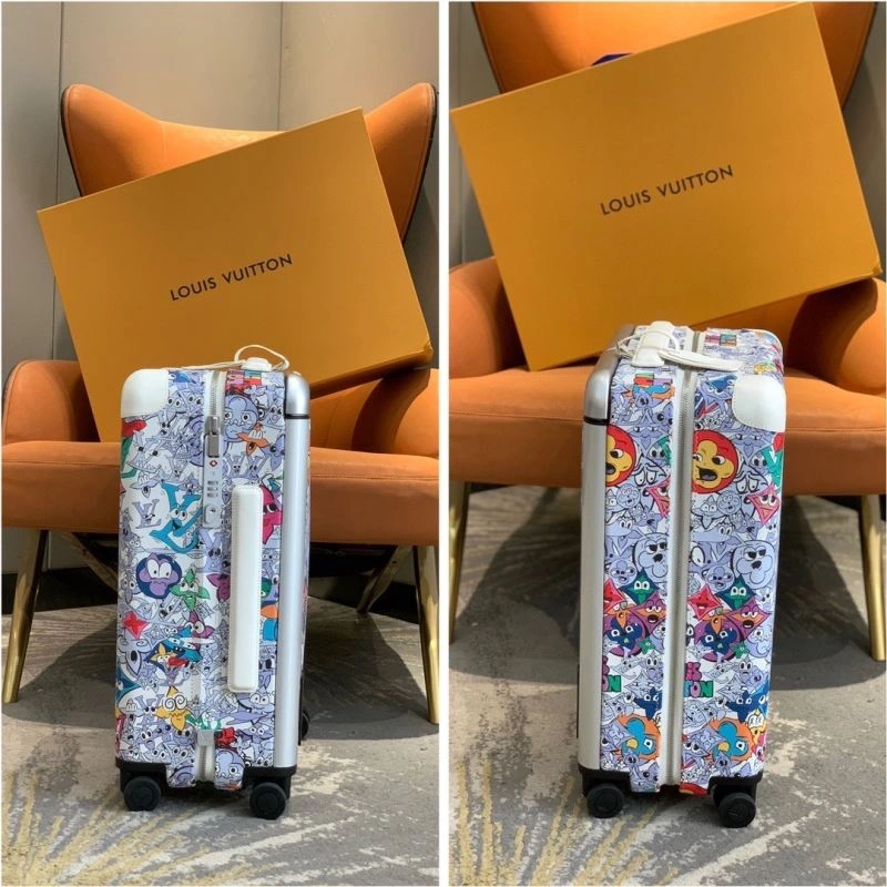 High fidelity Louis Vuitton Suitcase