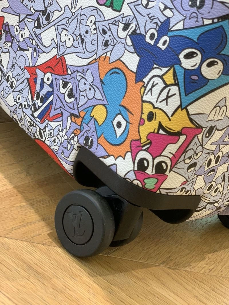 Mirror quality Louis Vuitton Suitcase