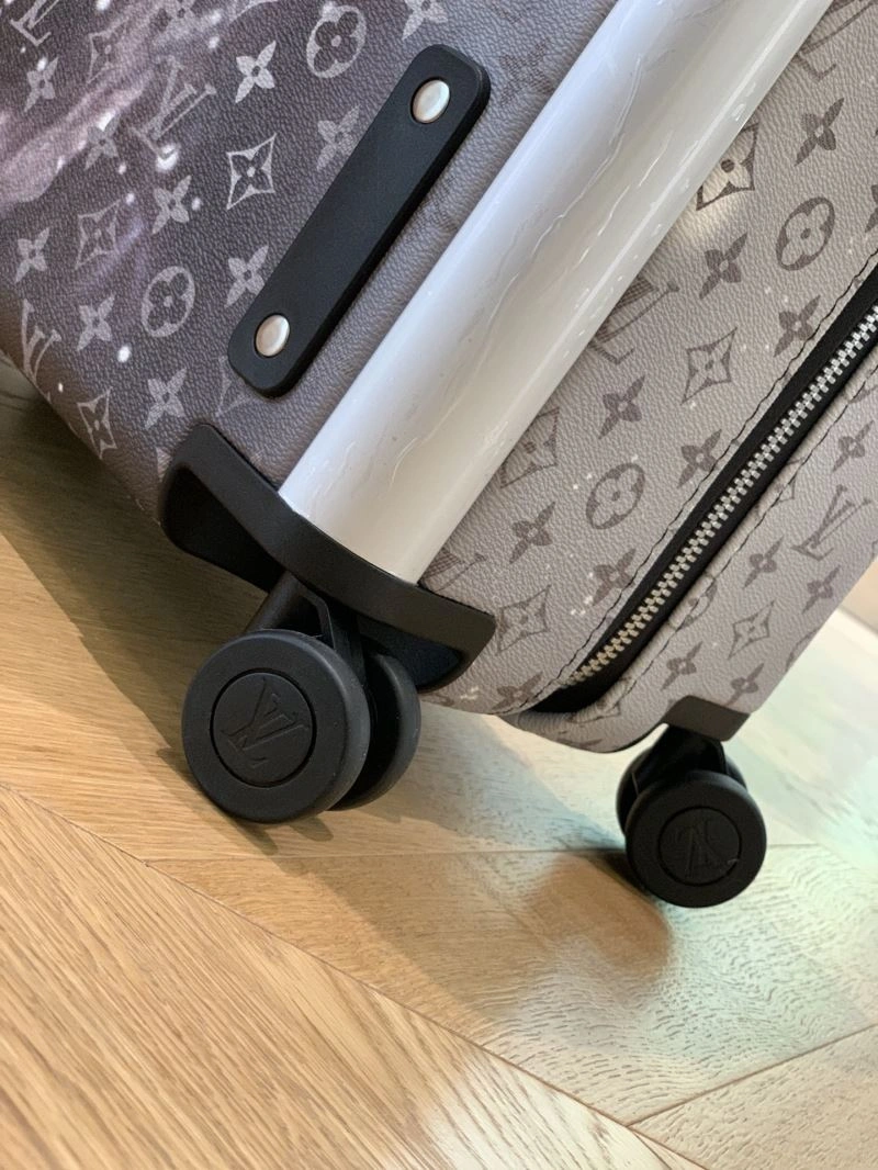 Precise copy Louis Vuitton Suitcase