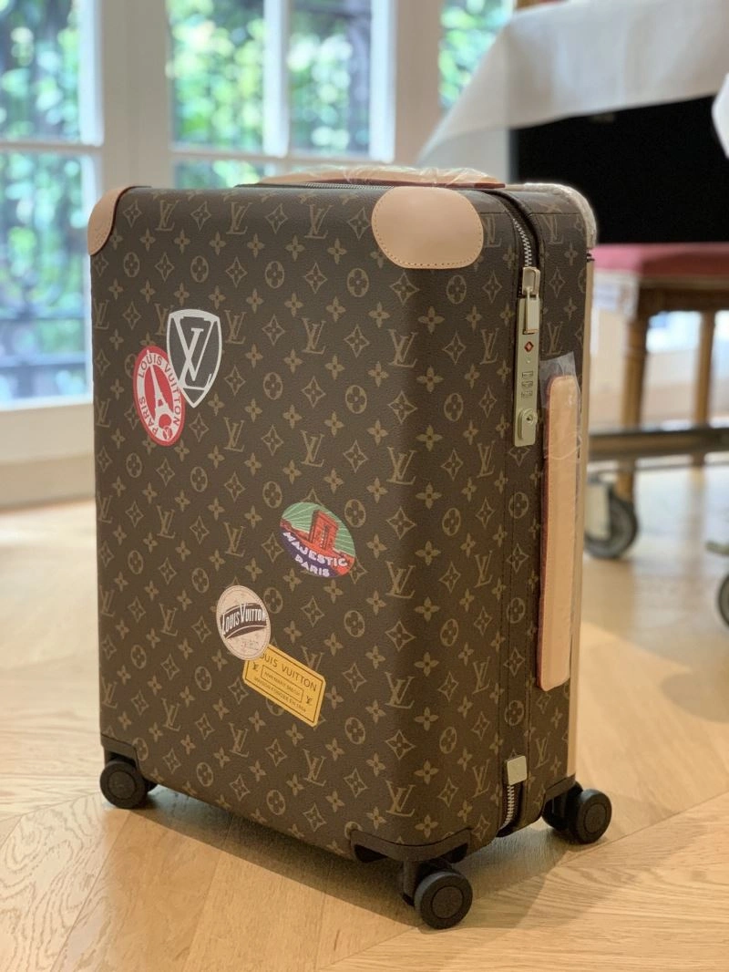 Mirror quality Louis Vuitton Suitcase