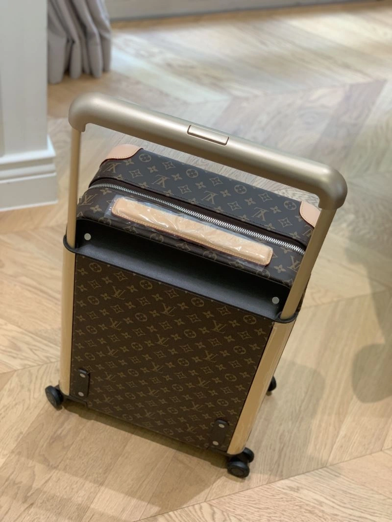 Brand-authenticated Louis Vuitton Suitcase