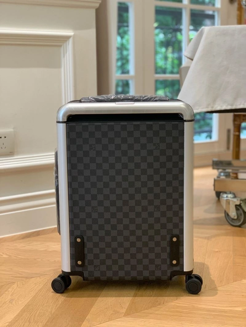 Top match Louis Vuitton Suitcase