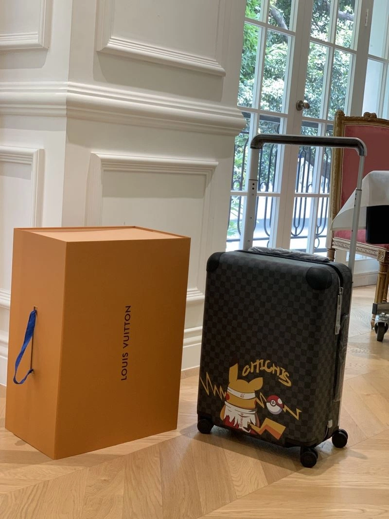 Top match Louis Vuitton Suitcase