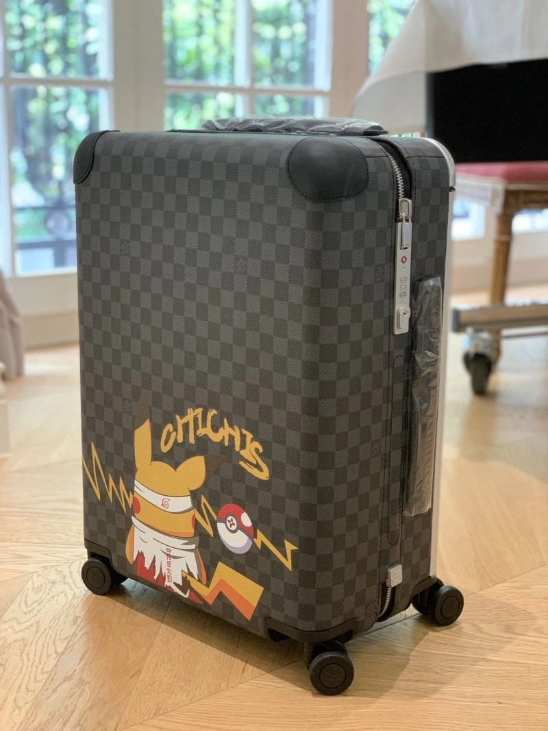 Top match Louis Vuitton Suitcase