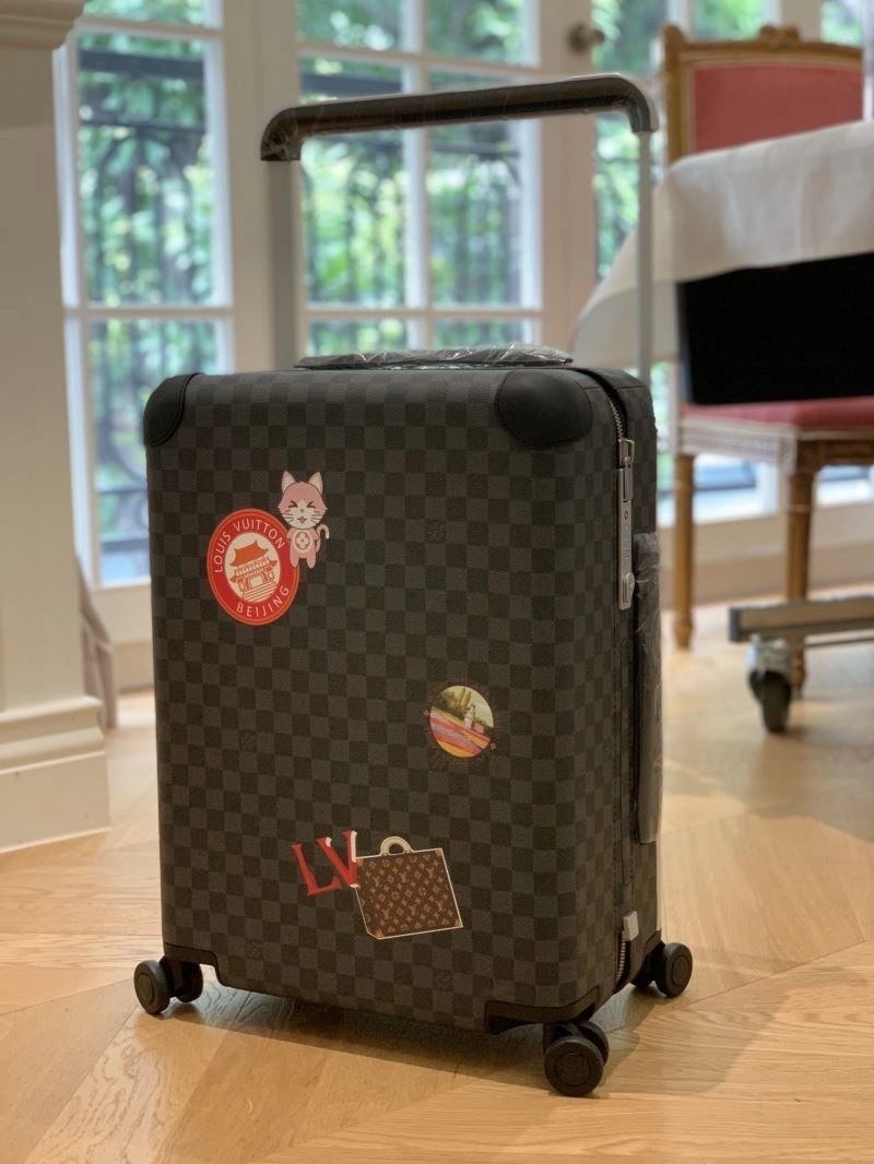 Low-cost Louis Vuitton Suitcase