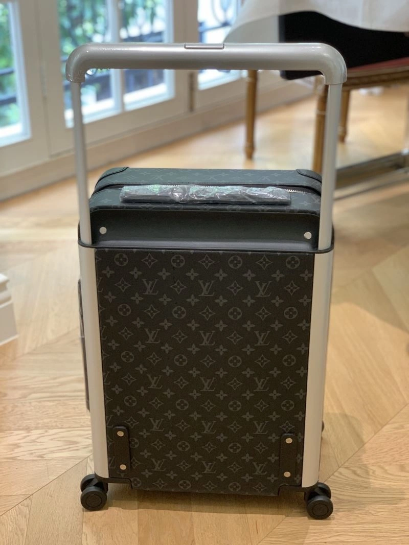 Mirror quality Louis Vuitton Suitcase