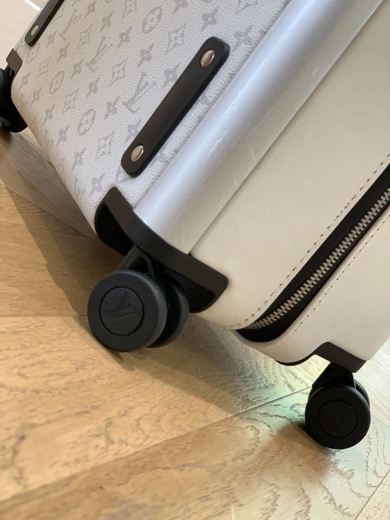 Legit Louis Vuitton Suitcase