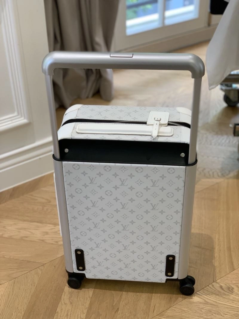 Legit Louis Vuitton Suitcase