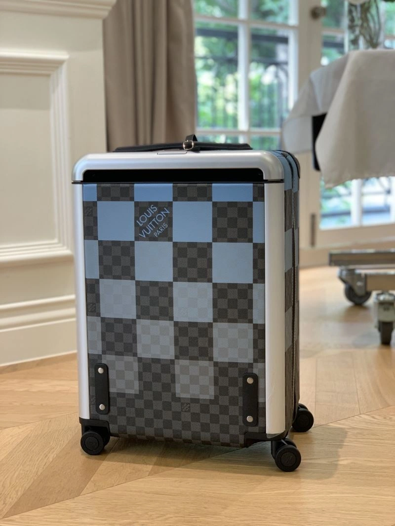High fidelity Louis Vuitton Suitcase