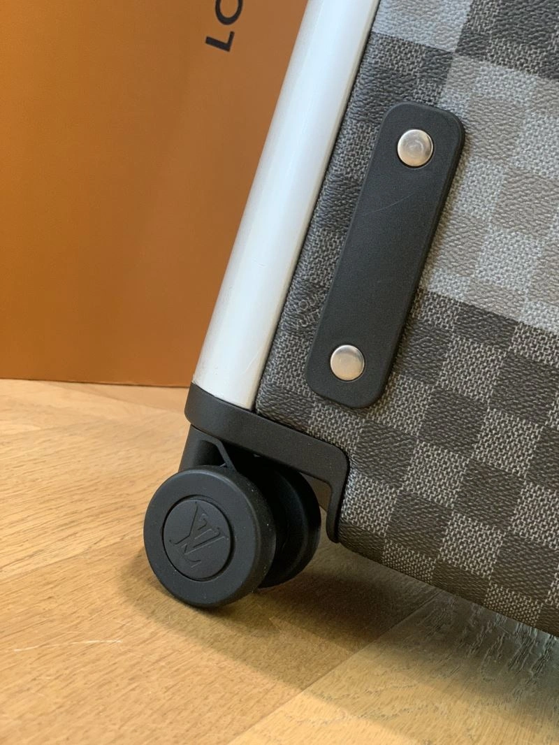 High fidelity Louis Vuitton Suitcase