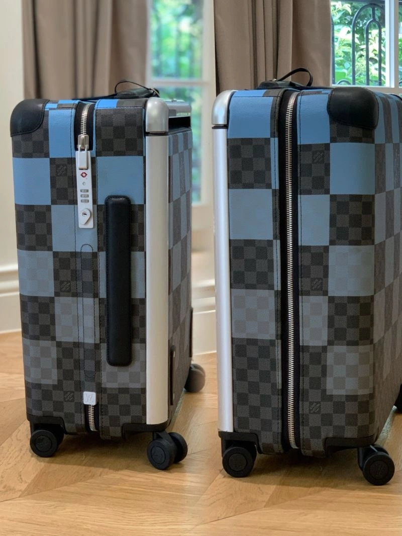 High fidelity Louis Vuitton Suitcase