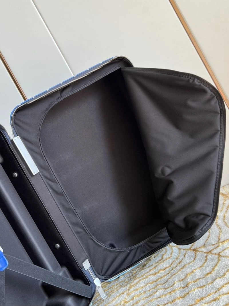 Top mirror Louis Vuitton Suitcase