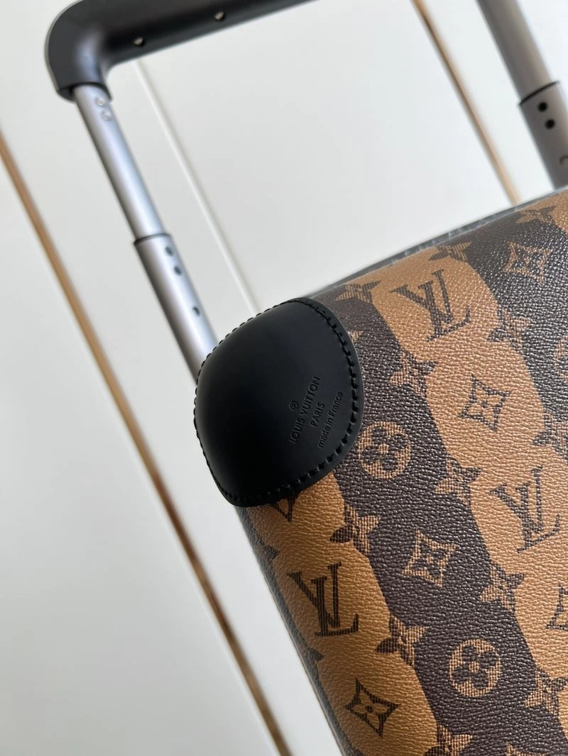 High fidelity Louis Vuitton Suitcase