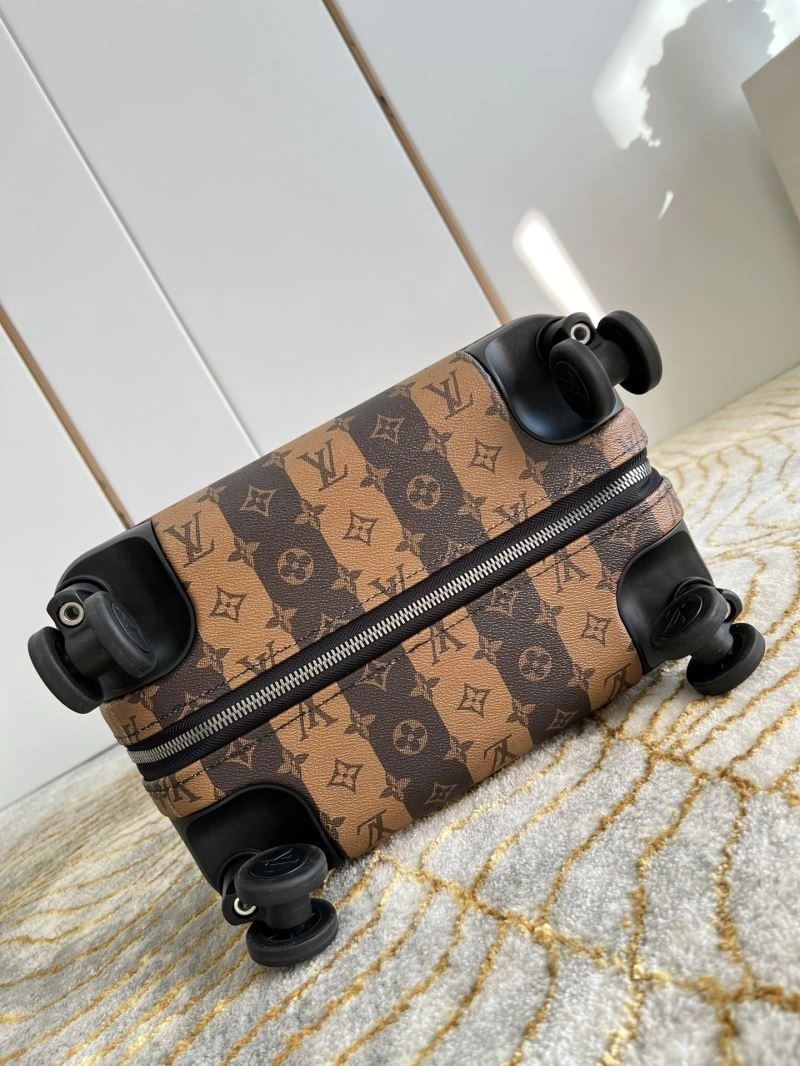 High fidelity Louis Vuitton Suitcase