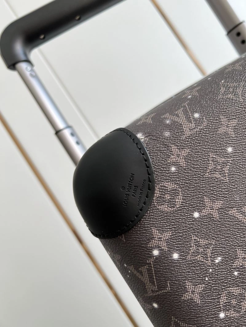Legit Louis Vuitton Suitcase