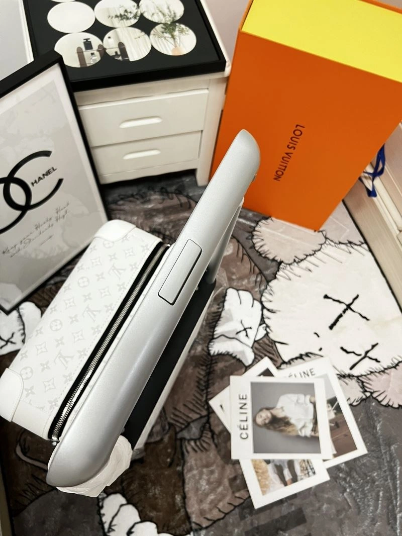 Inexpensive Louis Vuitton Suitcase