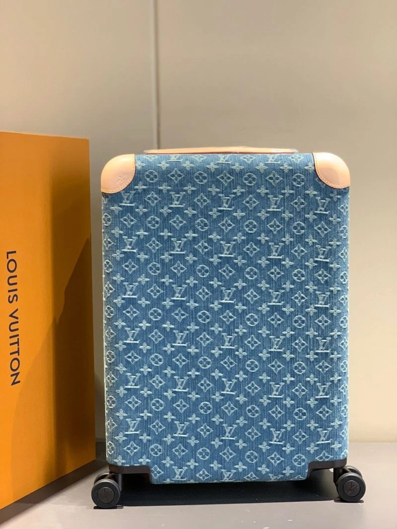 High fidelity Louis Vuitton Suitcase