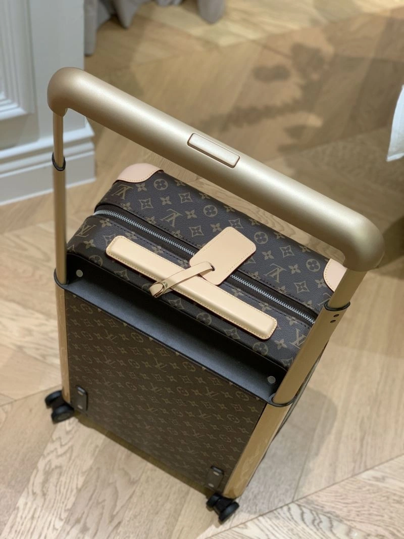 Mirror quality Louis Vuitton Suitcase