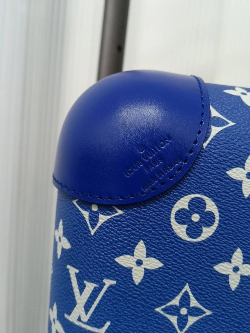 Top mirror Louis Vuitton Suitcase
