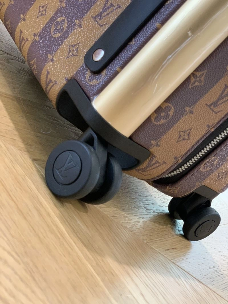Brand-authenticated Louis Vuitton Suitcase