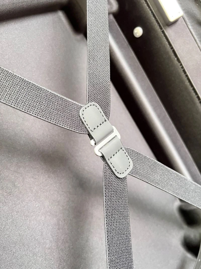 High fidelity Louis Vuitton Suitcase