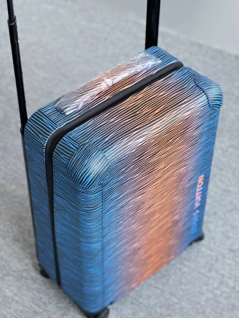 Legit Louis Vuitton Suitcase