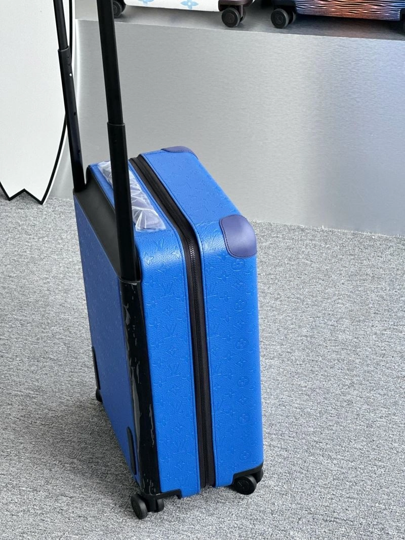 High fidelity Louis Vuitton Suitcase